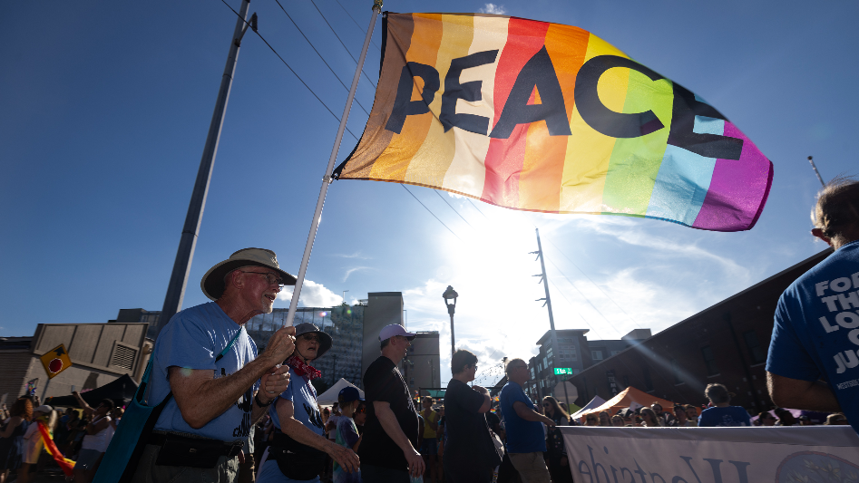 Hundreds celebrate at Trinity Pride Fest in Fort Worth | Fort Worth Star-Telegram