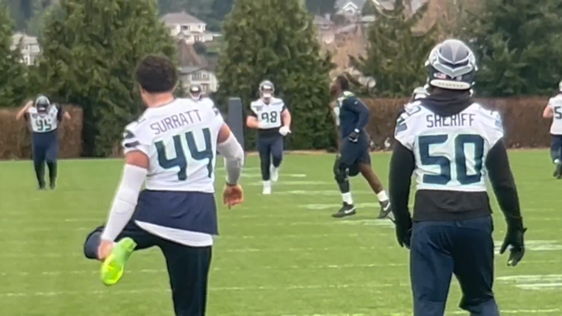 Charles Cross jogs out to Seahawks practice 2 days before 49ers playoff ...