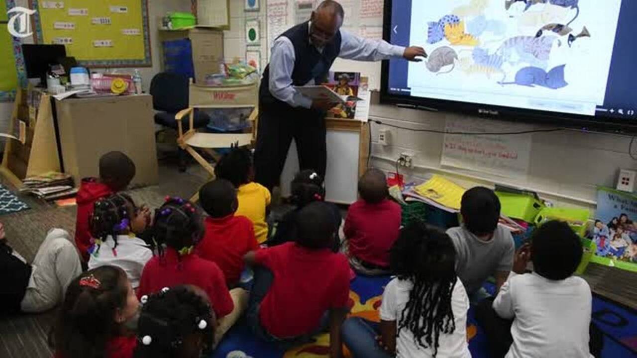 Volunteers read "Quackers" for the record | Fort Worth Star-Telegram