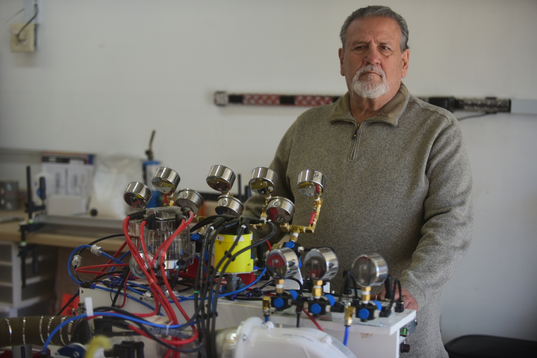 Merced engineer unveils generator fueled by waste plastic | Merced Sun-Star