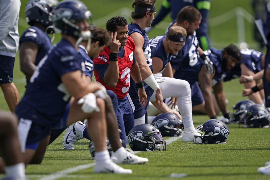 Russell Wilson publicly celebrating recent Seahawks signings | Tacoma ...