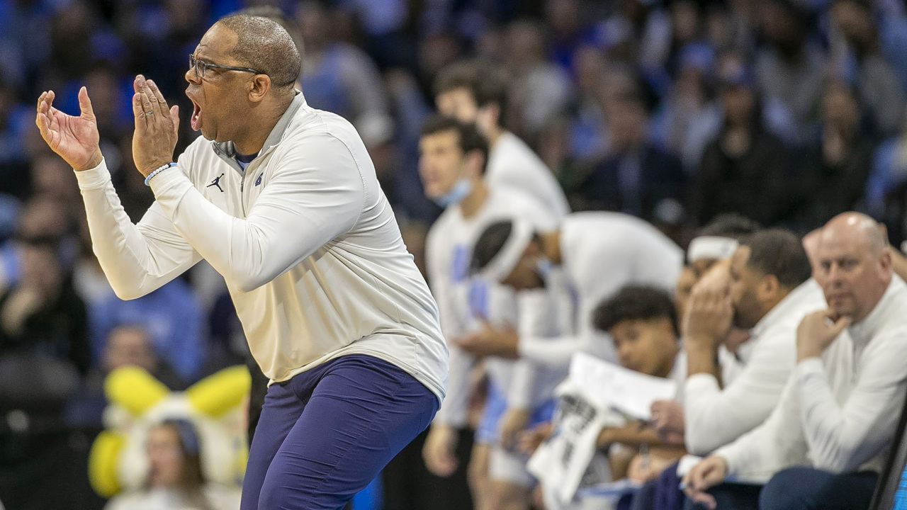 UNC’s Hubert Davis receives new contract deal | Raleigh News & Observer