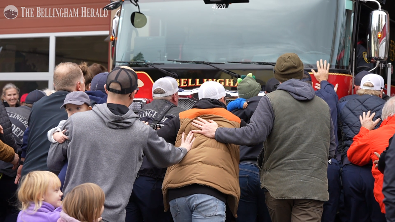 Bellingham Fire welcomes new engine with "push-in" ceremony (Video ...