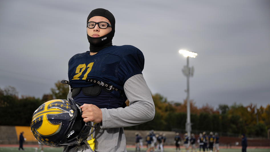 Video: Oak Ridge football star Kaleb Edwards, Alabama-bound ...