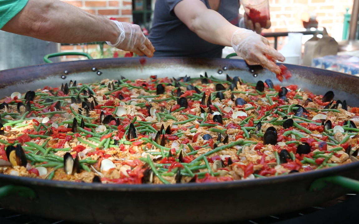This man makes Basque paella for 200 people in Downtown Boise | Idaho ...