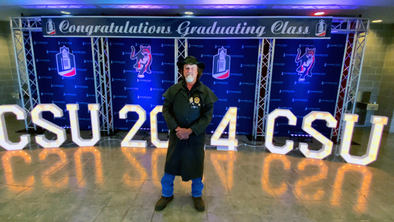 Watch Columbus State graduation speaker roll into ceremony on Harley ...