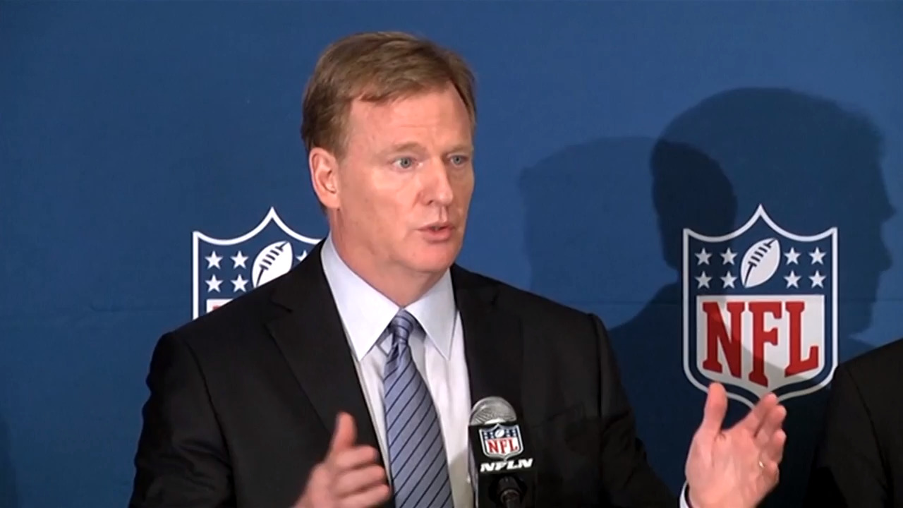 NFL owners vote an anthem 'compromise': Stay in locker room. | Miami Herald
