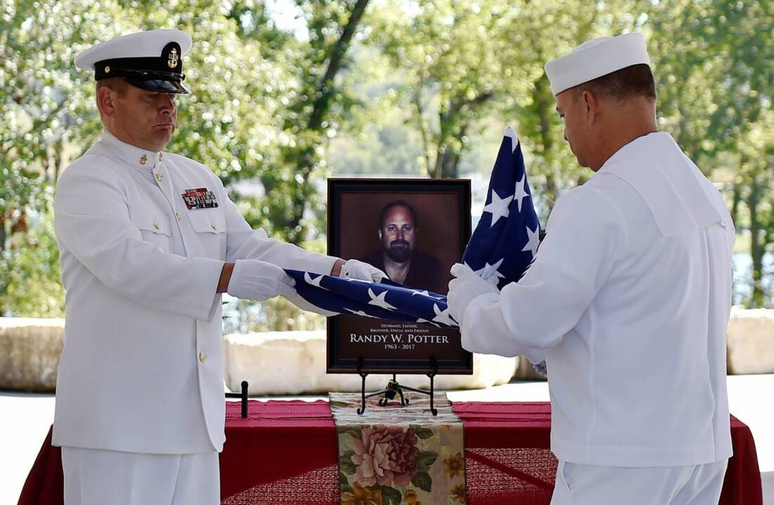Navy veteran Randy Potter remembered at memorial | Kansas City Star