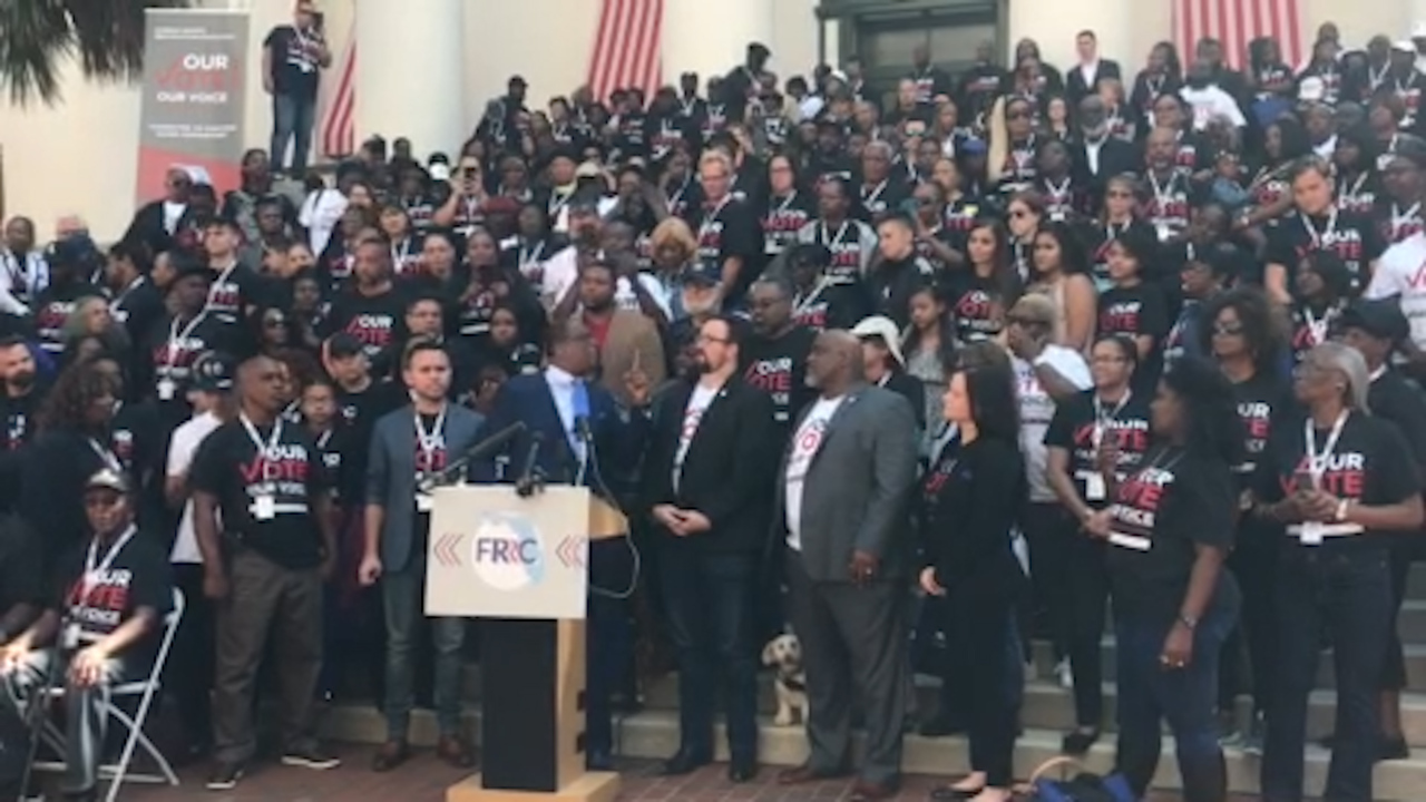 FL governor supports restoring non-violent felons’ rights | Miami Herald