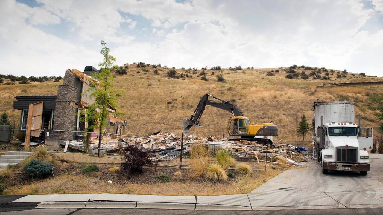 Crumbling Foothills Terra Nativa homes demolished by city | Idaho Statesman
