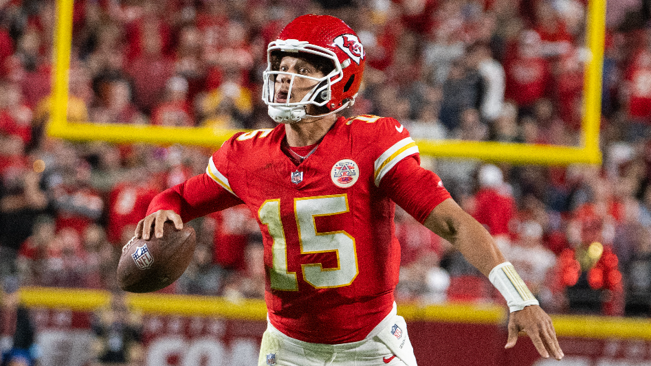Mahomes talks about his career-long run last game and addresses 'Kermit ...