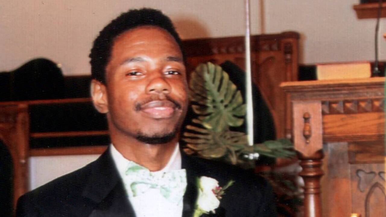 Raleigh shooting: Police search for killer of Wake Tech student ...