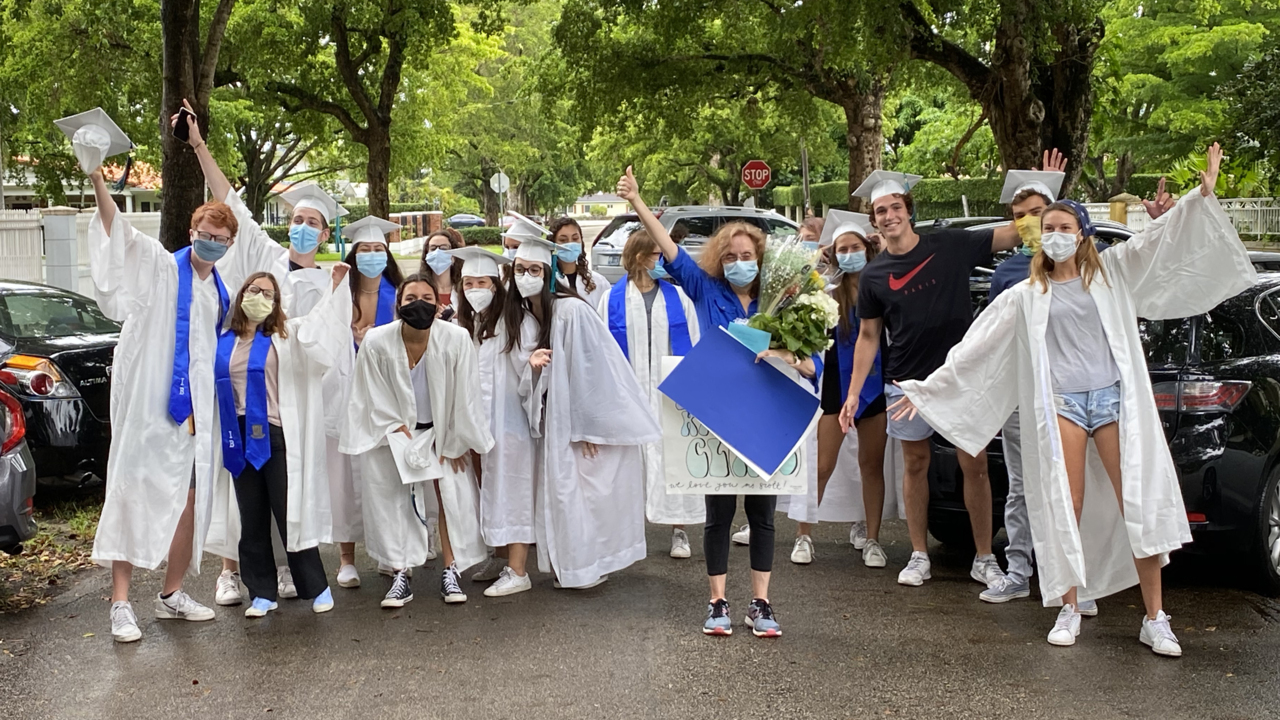 Coronavirus, online learning force IB teacher to retire | Miami Herald