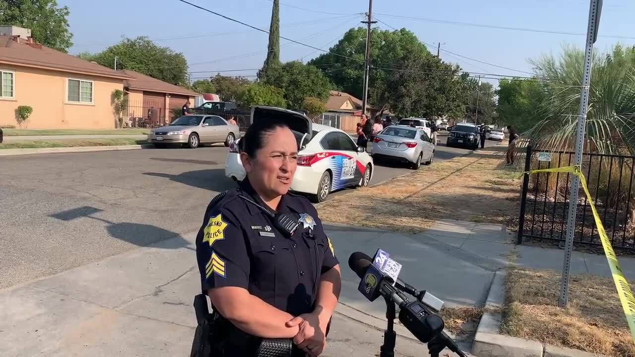 Police try to deescalate standoff with suspect in Fresno, CA | Fresno Bee