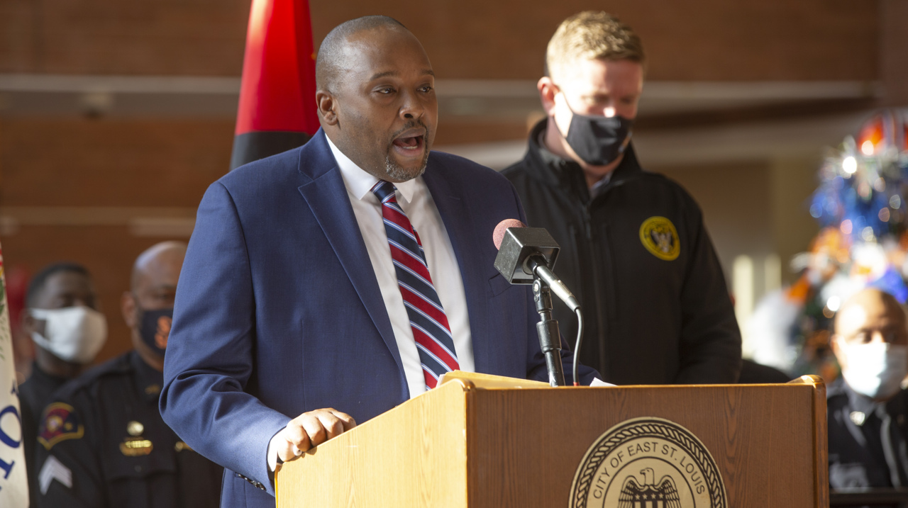 East St. Louis, Illinois mayor shares tragic story | Belleville News ...