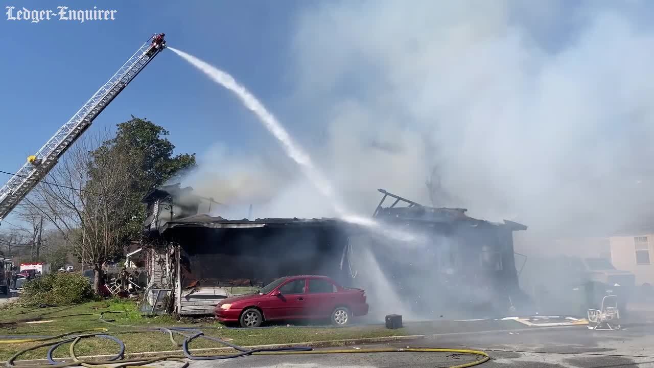 Columbus Fire and EMS respond to house fire in Columbus GA (Video ...