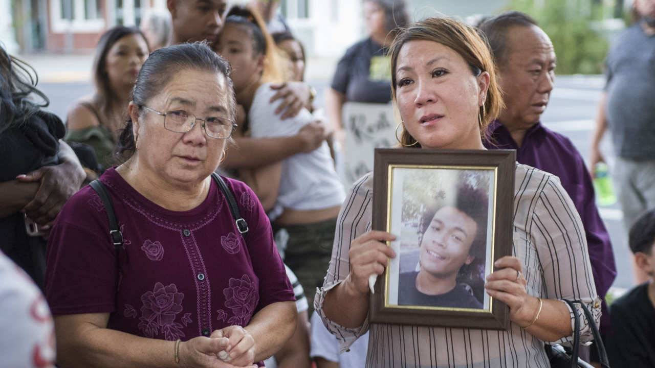 Vigil held for Darell Richards, who was killed by SWAT team in Curtis ...