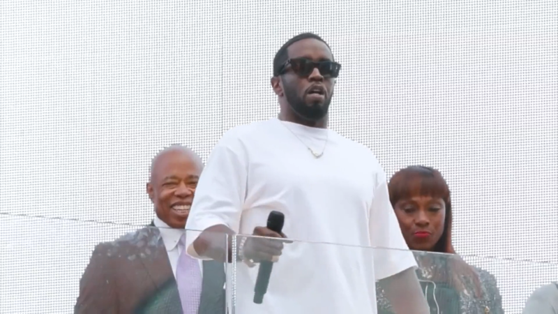 Sean 'Diddy' Combs taken to hospital for MRI (Video) | Miami Herald