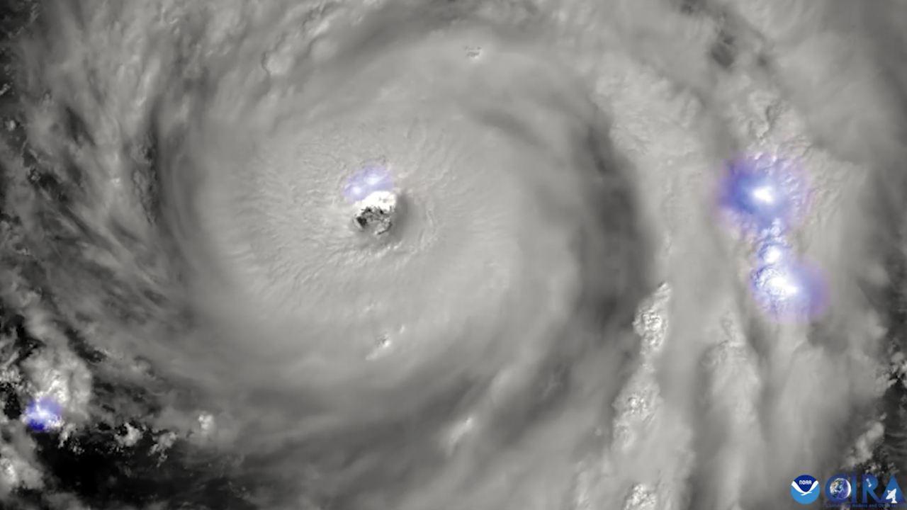 Satellite imagery shows lightning strikes surrounding Hurricane Ian ...