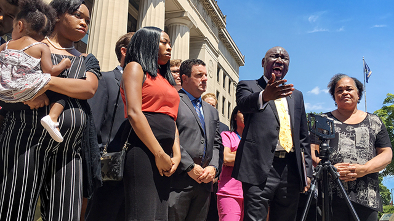 Lawsuit seeks video in fatal Leavenworth police shooting | Raleigh News ...