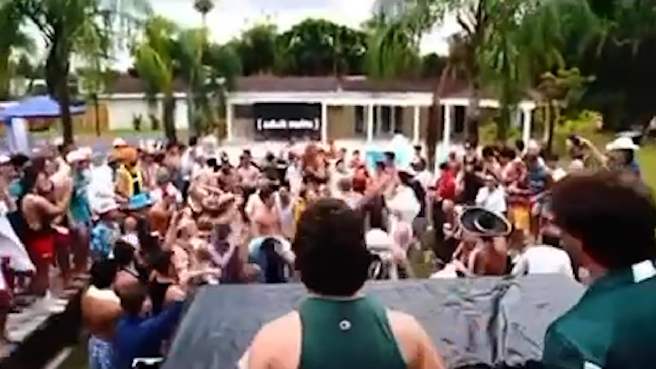 Fraternity brothers at UM's Sigma Phi Epsilon chant | Miami Herald