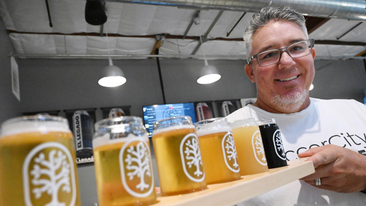 Craft beer, soccer cultures merge at new Visalia business | Fresno Bee