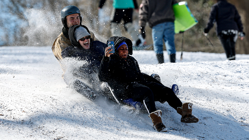Snow makes for great sledding in Raleigh | Raleigh News & Observer