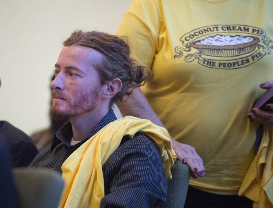 Sean Thompson, pie wielding activist, attends City Council meeting ...