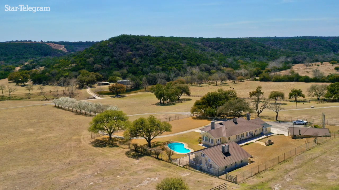 Massive ranch next door to George Strait resort lists in Texas | Fort ...