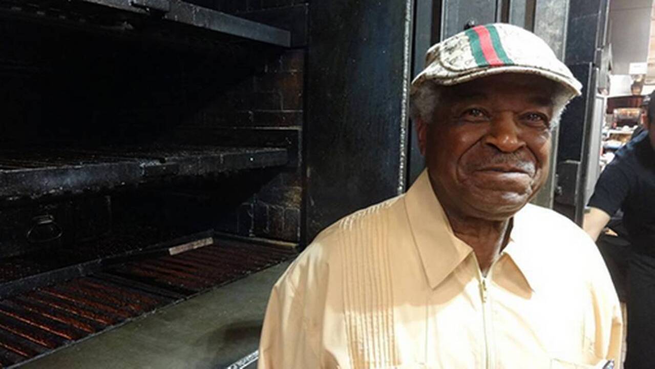 Pit builder William Chaney describes what makes a good barbecue pit ...