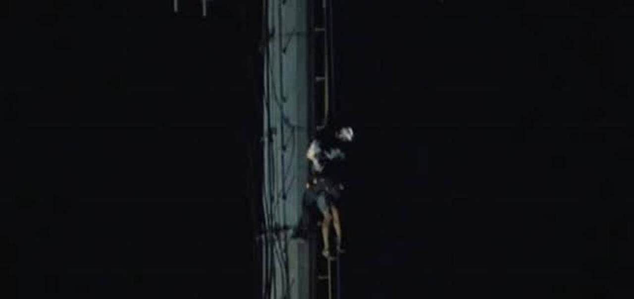 Workers rescued from cell tower in south Charlotte | Rock Hill Herald