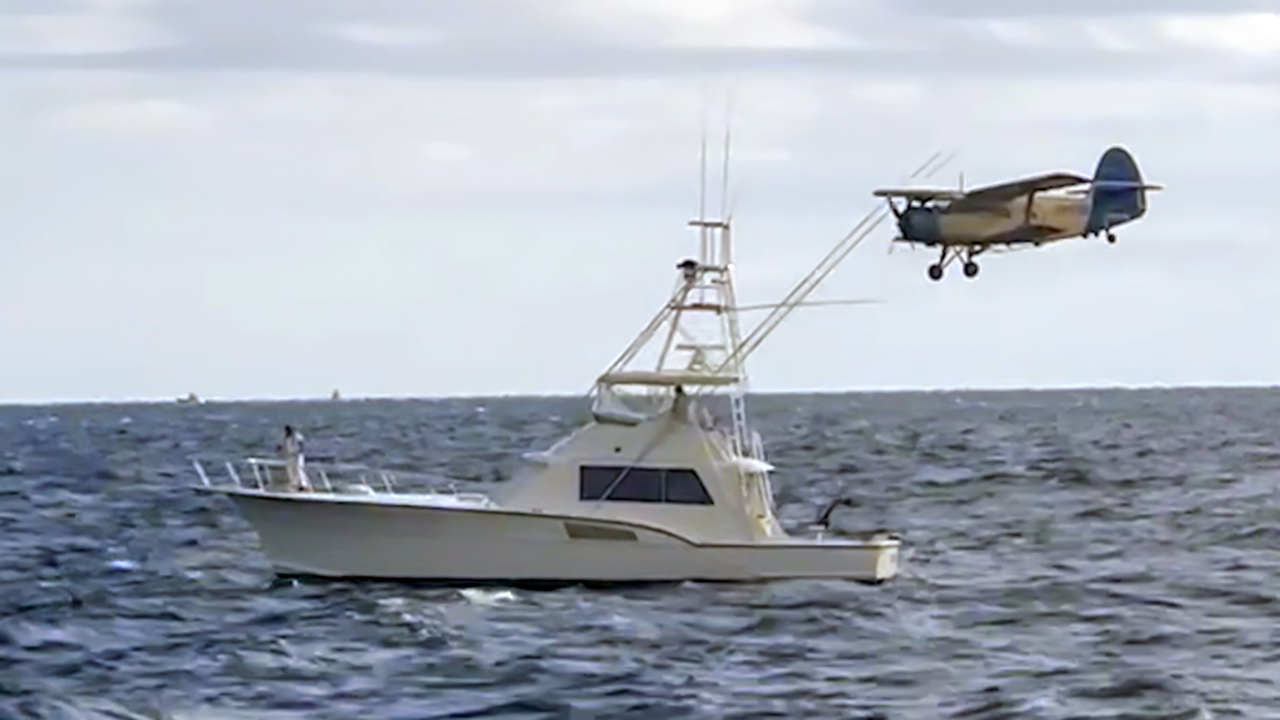 Plane piloted by Cuban defector flies over Florida Keys | El Nuevo Herald