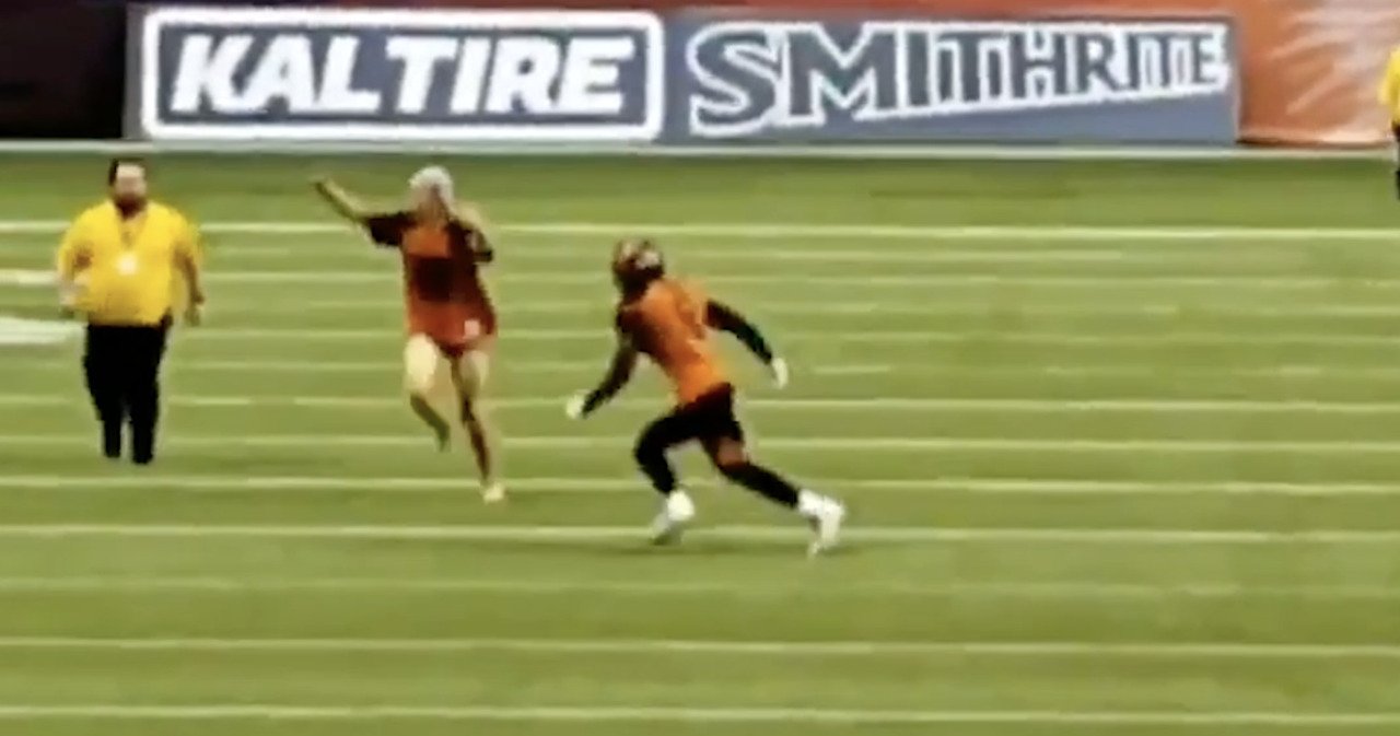 CFL game streaker leveled by DB Marcell Young | Wichita Eagle