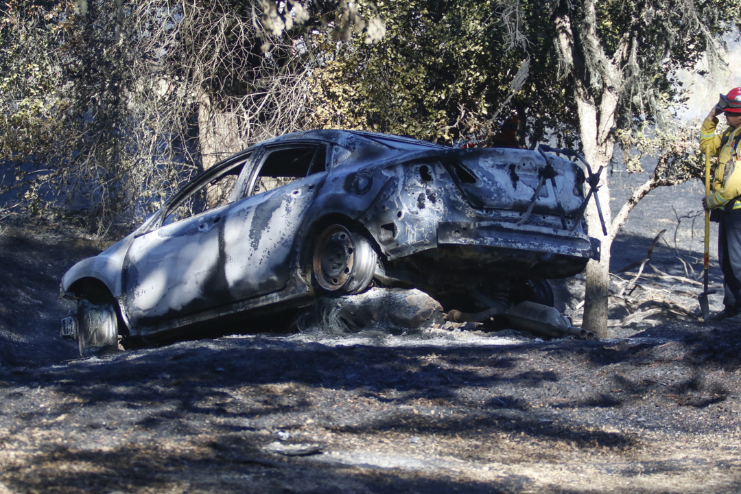 Atascadero, CA brush fire closes Highway 41 | San Luis Obispo Tribune