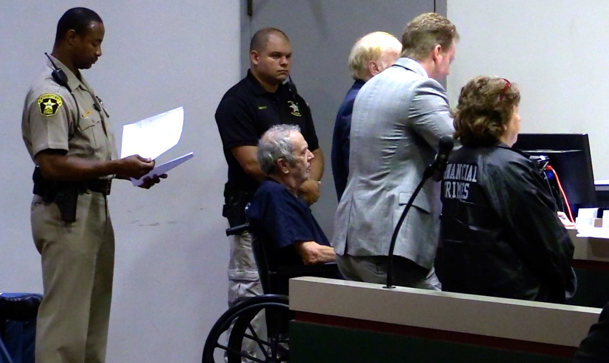 Detective testifies Snipes is a flight risk, says "He's been on the run ...