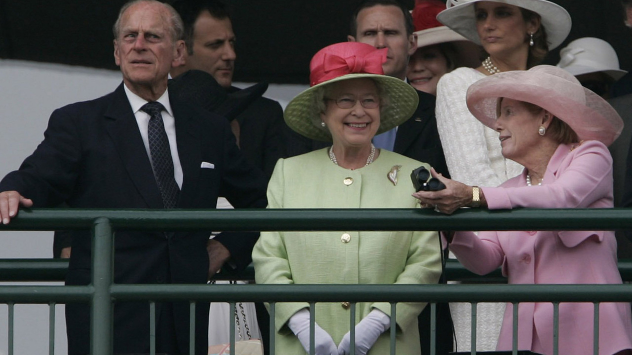 Photo slideshow: Queen Elizabeth II in Kentucky | Lexington Herald Leader