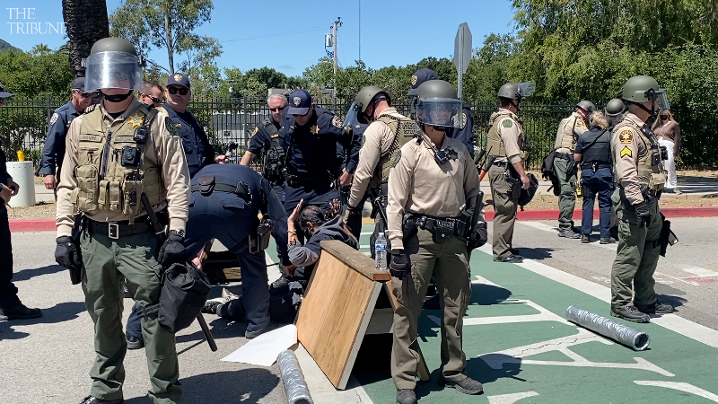 Raw video: Pro Palestine protest blocks Cal Poly SLO | San Luis Obispo ...
