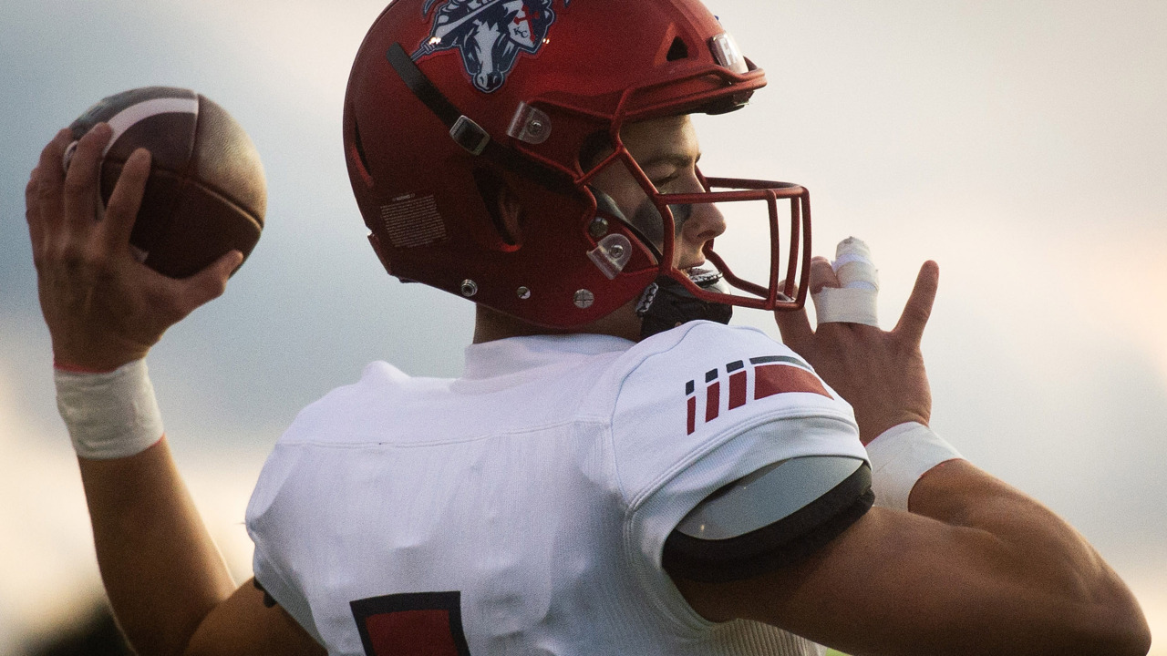 Sam Huard passes two UW quarterbacks in record books | Tacoma News Tribune