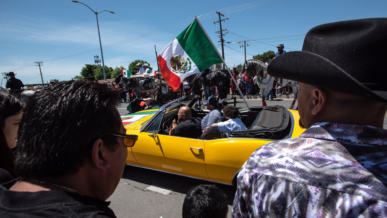Hundreds celebrate Cinco de Mayo with Modesto, CA parade | Modesto Bee