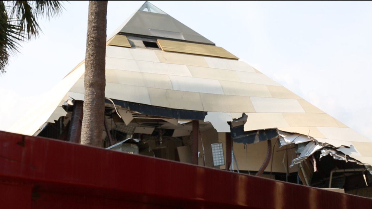 Hard Rock Cafe pyramid demolished (Video) | Myrtle Beach Sun News