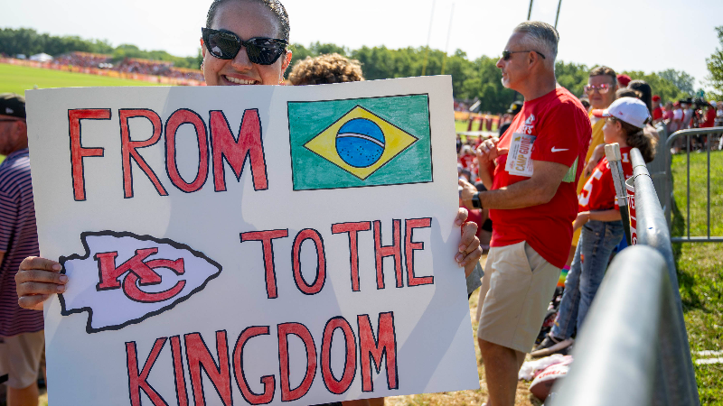 Native of Sao Paulo, Brazil, is a big Kansas City Chiefs fan | Kansas ...