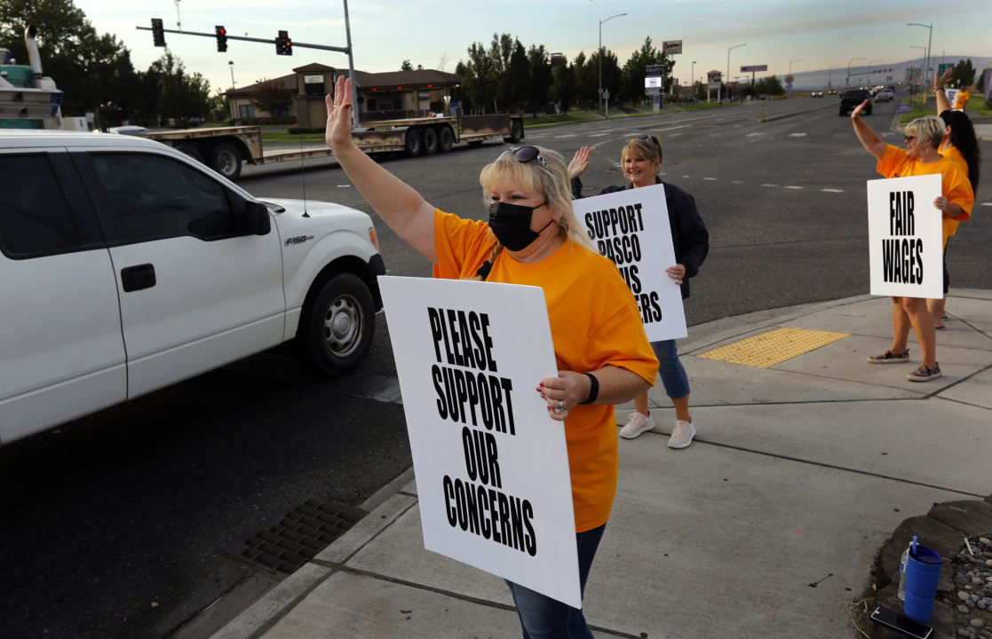 Pasco school bus drivers hold an informational picket seeking support ...