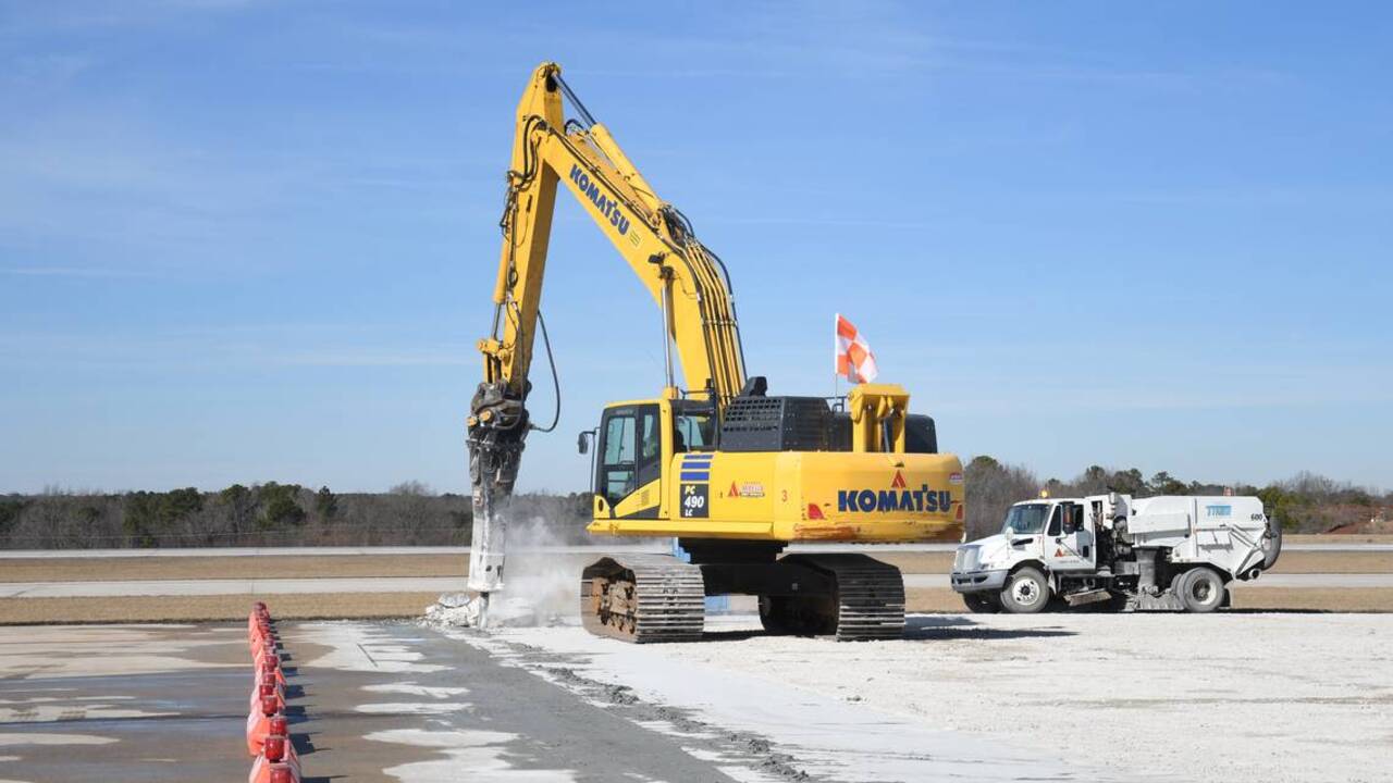Demolition underway outside RDU's Terminal 2 | Raleigh News & Observer
