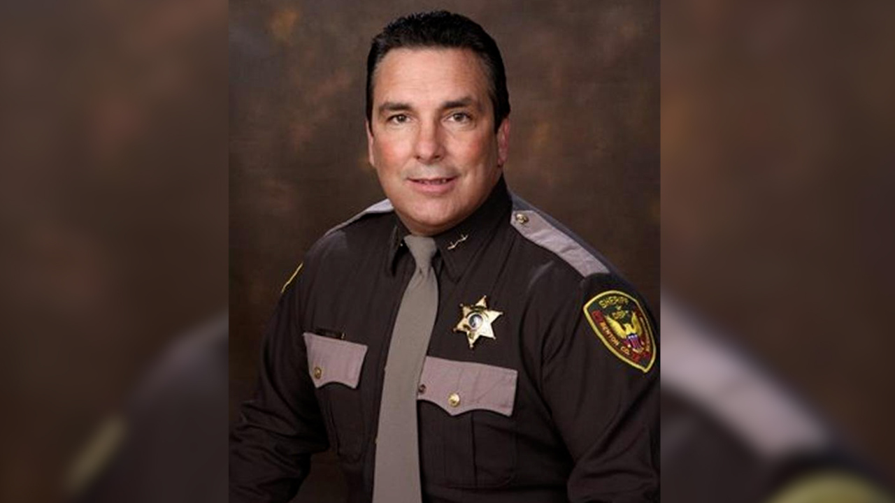 Benton commission want Kennewick police to investigate sheriff | Tri ...