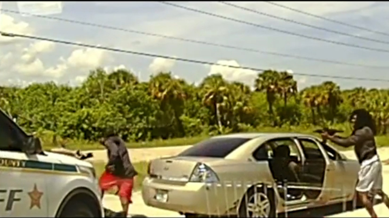 GRAPHIC VIDEO: Two Florida deputies ambushed during traffic stop ...