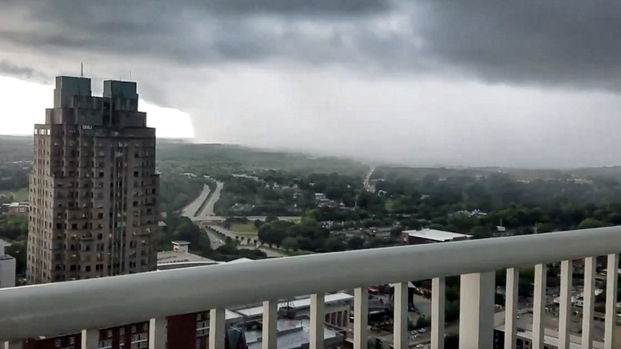 Dramatic video shows storm wall approaching Raleigh | Raleigh News ...