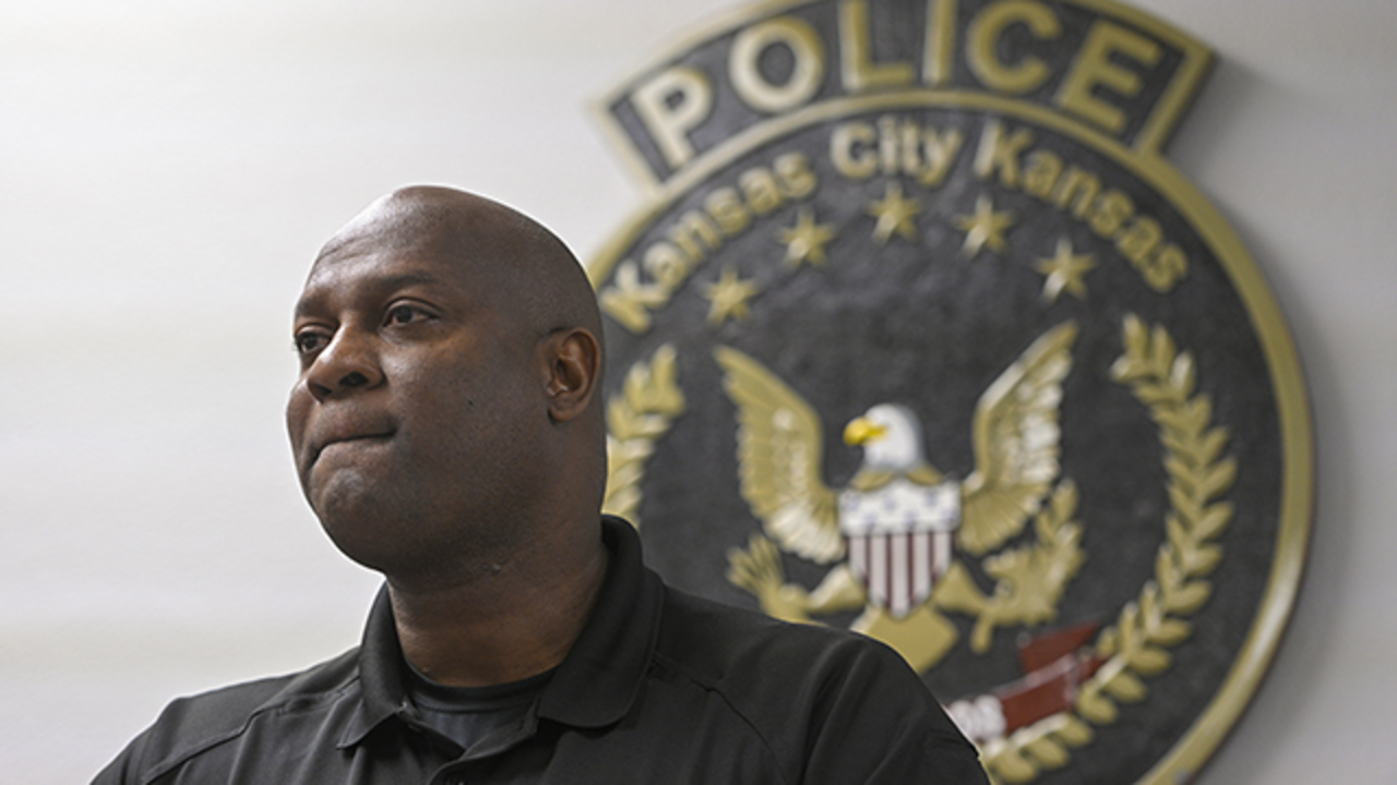 Kansas City, Kansas detective fatally shot by two officers | Kansas ...