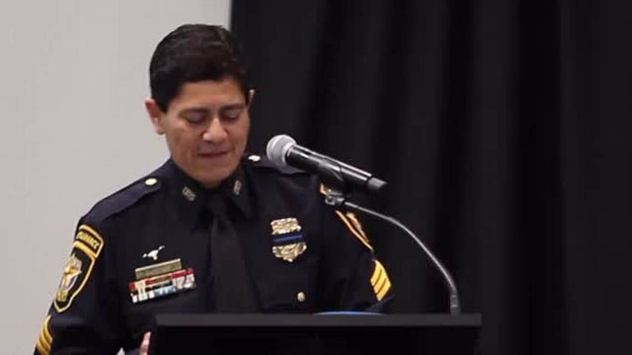 Police Officer Matt Pearce receives FWPD Medal of Honor | Fort Worth ...