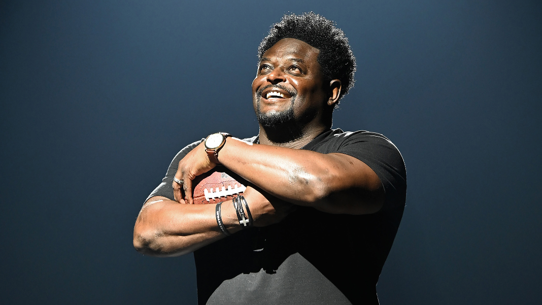 Dr. Derwin Gray's path from NFL to the pulpit | Charlotte Observer