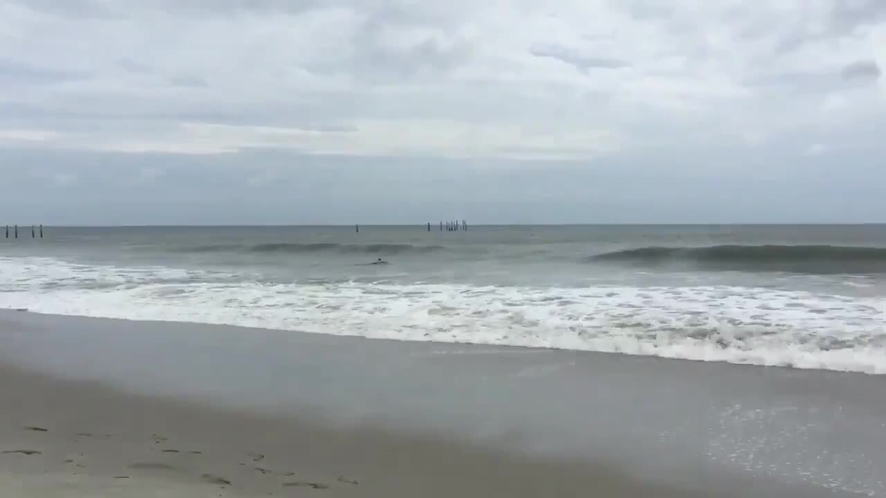 Hurricane Florence: Surfers take on waves at Springmaid Pier | Myrtle ...